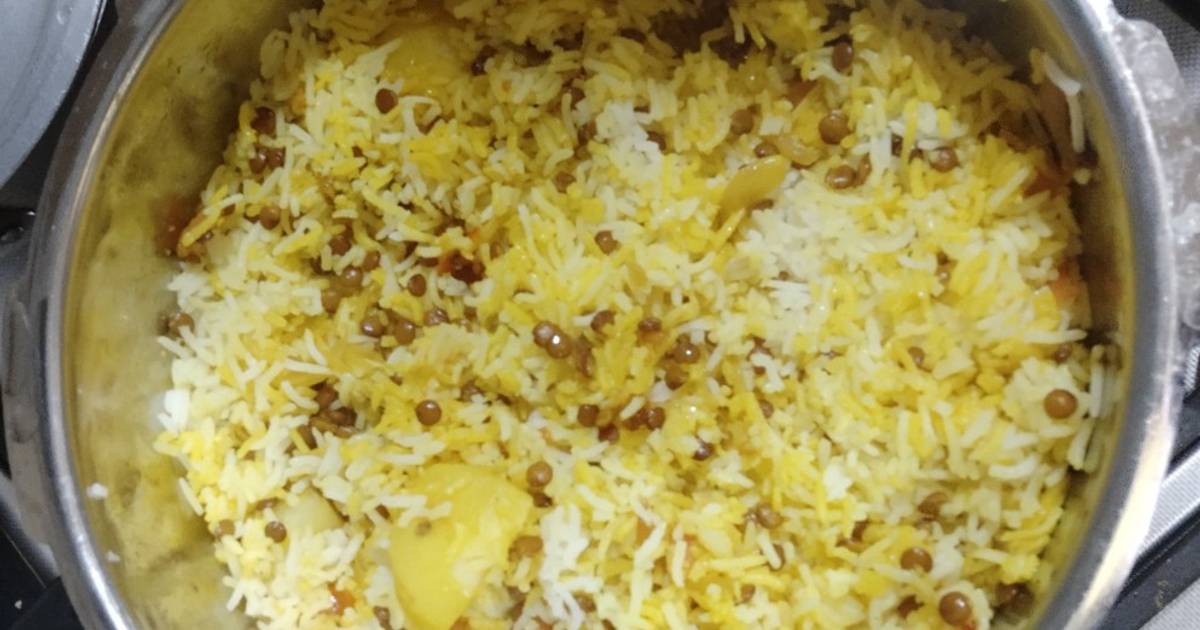 Masoor pulao Recipe by Durreshahwar Khan - Cookpad