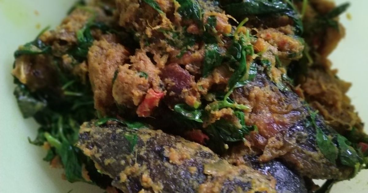 Resep Lele Bumbu Kuning Kemangi oleh Putri Dhyta - Cookpad
