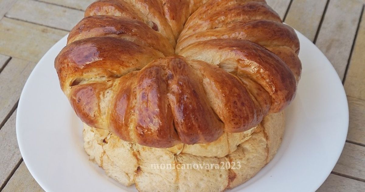 Resep Cranberry Crown Bread oleh Monica Novara H. - Cookpad