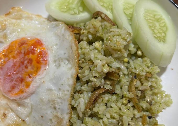 Resep Nasi goreng hijau teri oleh Elvinafs - Cookpad