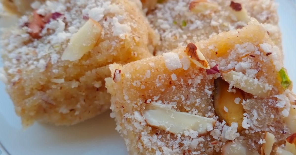 Badmi Rava Burfi Recipe by Kainat Sarfraz - Cookpad