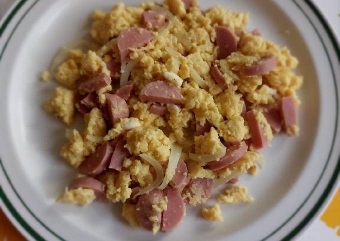 Huevo revuelto con mostaza y salchicha Receta de LuzMa SG- Cookpad