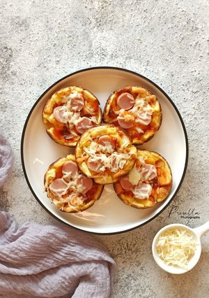 Resep Pizza Mini Roti Tawar oleh Presella - Cookpad