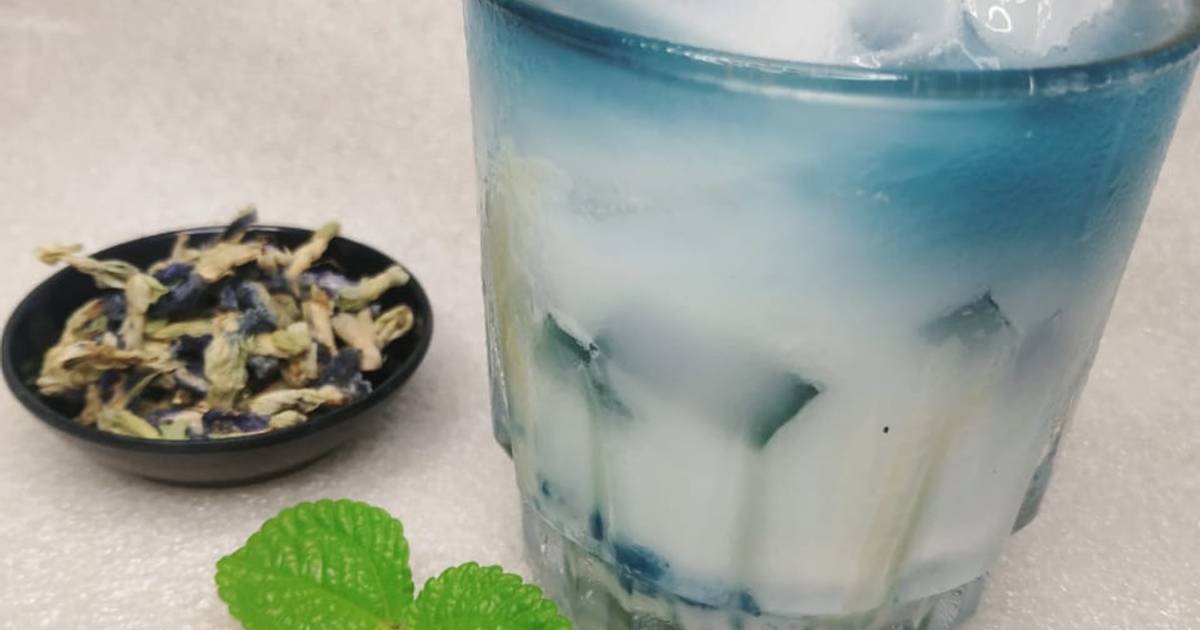 Resep Butterfly Pea Ocean Jelly (Blue Latte) oleh Tyca Denis - Cookpad