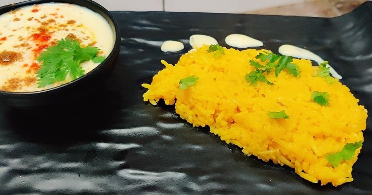 Onion Rice With Tadka Raita Recipe by Aish Kaur aggarwal - Cookpad