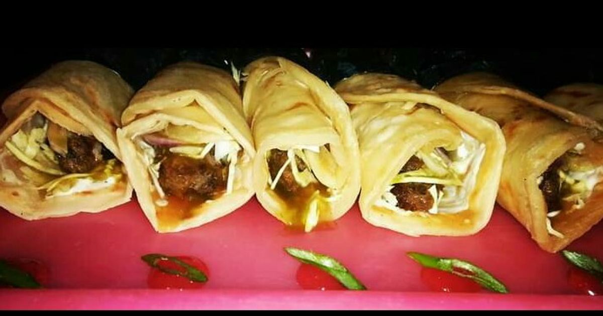 Seekh Kabab Paratha Roll😋 Recipe by Saba Butt - Cookpad