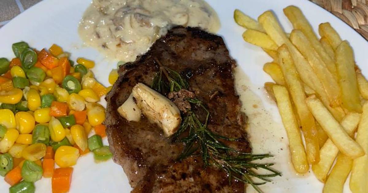 Resep Beef steak with mushroom sauce oleh Afifah Zahra - Cookpad