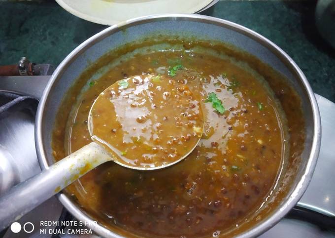 Kala Masoor daal Recipe by Kuldeep Kaur - Cookpad
