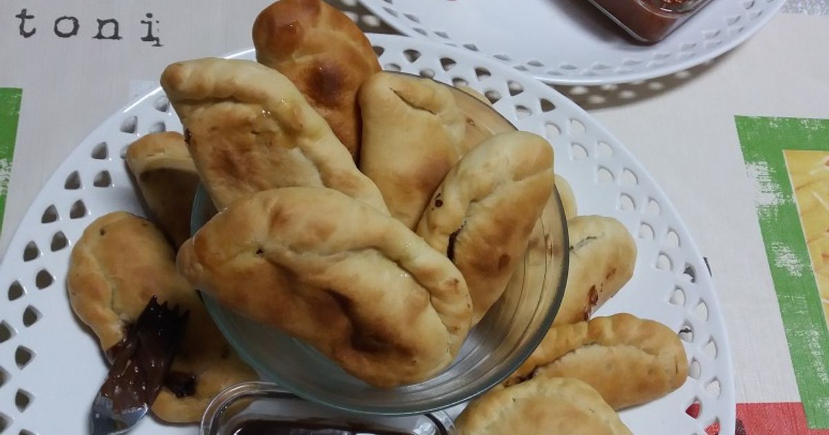 Καλτσόνε... Έτοιμα για βούτες! 🍕ή 🍫 Συνταγή από τον/την Ismini - Cookpad