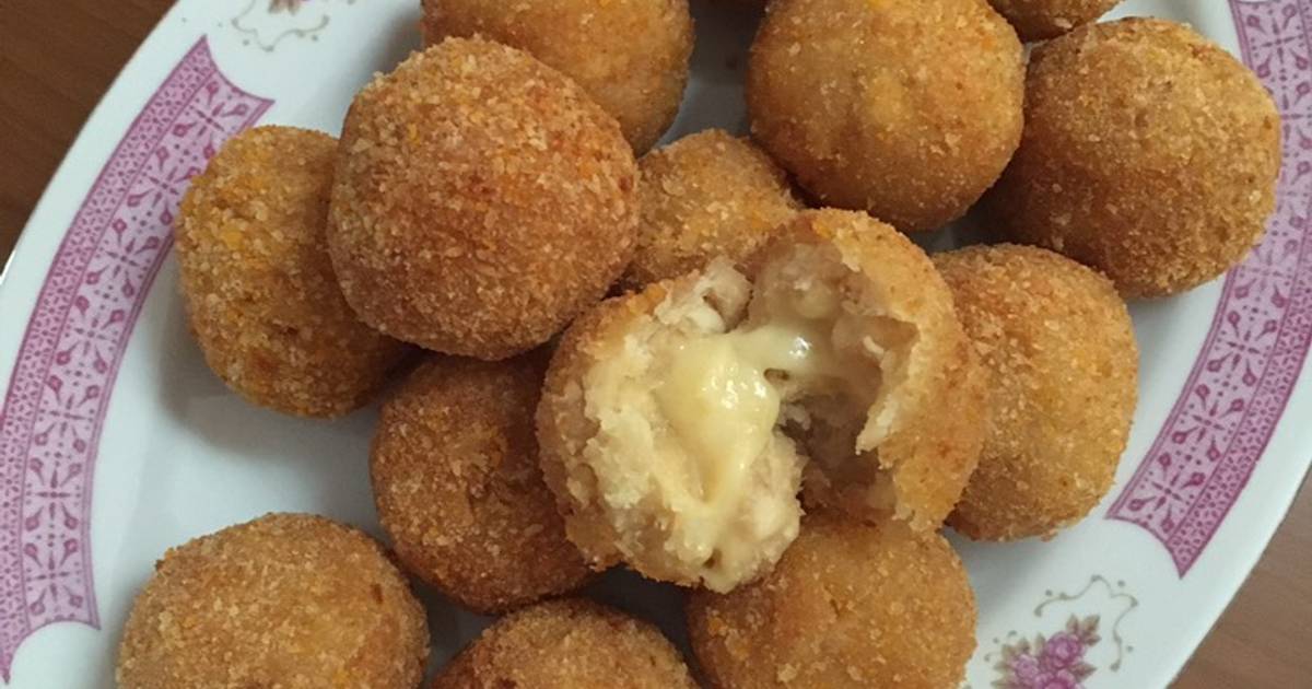 Resep Bola Sukun Keju oleh Dapur Makmika - Cookpad