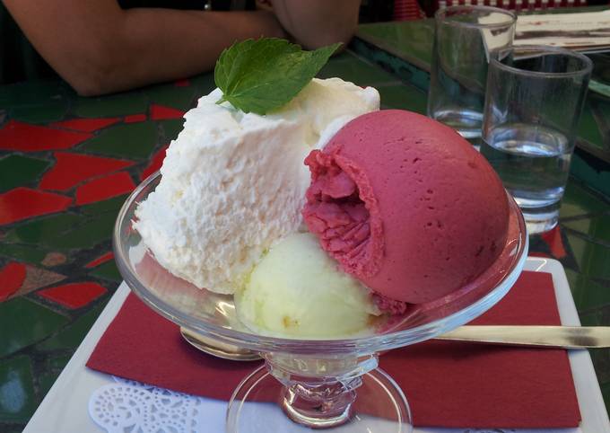 Copa de helado Receta de Mari J.- Cookpad