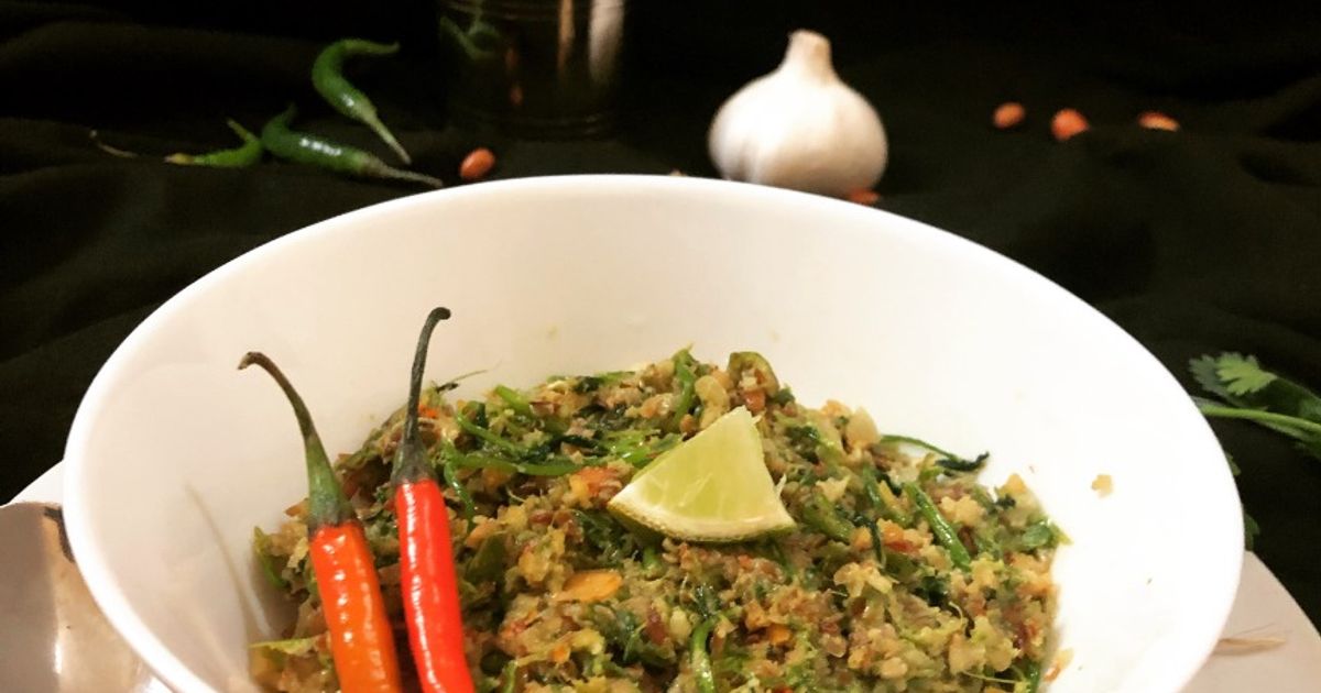 Green Chili Thecha Recipe by Bethica Das - Cookpad