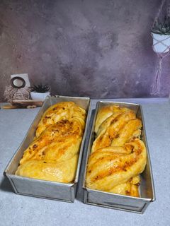 Resep Roti Keju Bolognese (Minyak) oleh farida Sulthan 🇮🇩 (IG. Malika02782) - Cookpad