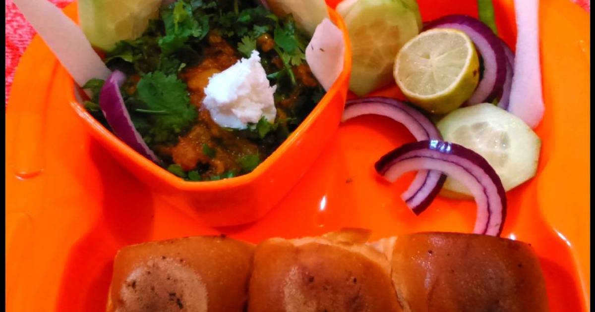 Pav bhaji Recipe by Kaur Jass - Cookpad