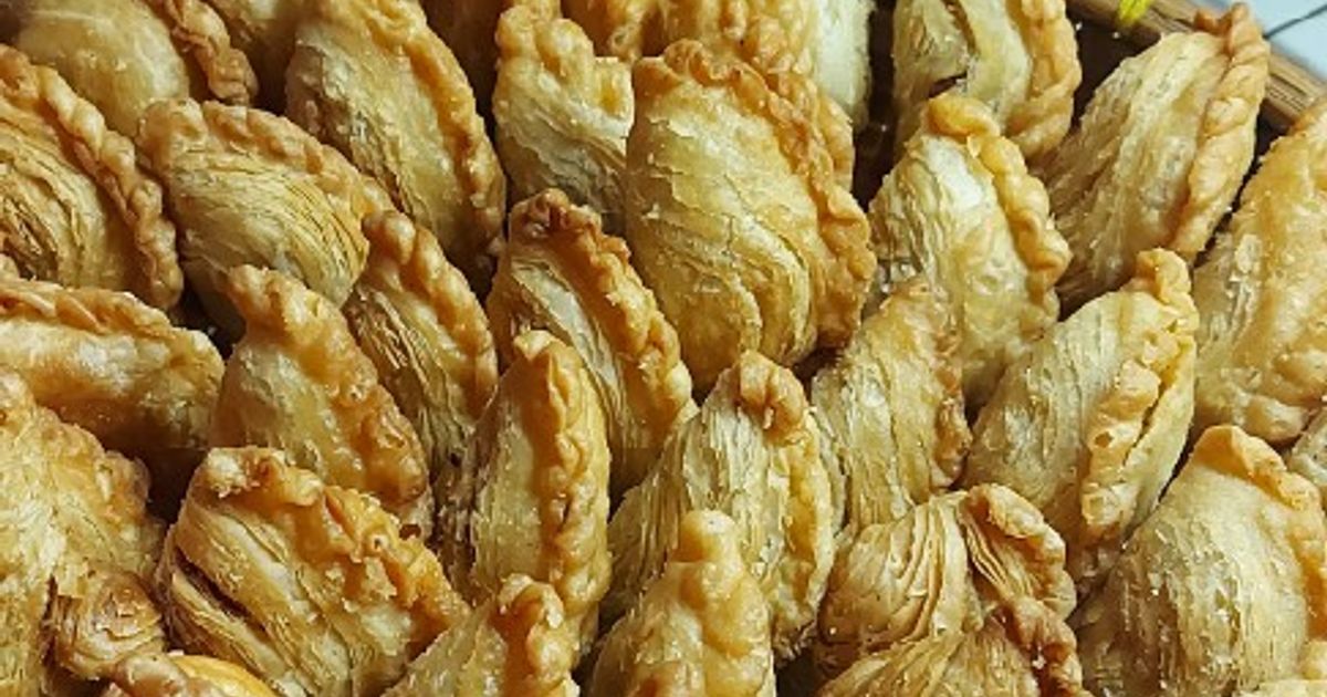 Resep 33. Curry Puff / Karipap / Pastel Layer oleh febihariyanto - Cookpad