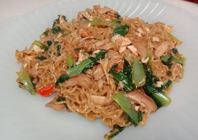 Resep Mie goreng cihuy oleh Rifty Forefer - Cookpad