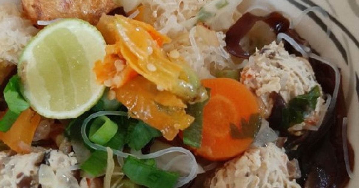 Resep Sop Bakso Ayam Lohoa Fantasi Dan Perkedel Ayam oleh Nadia - Cookpad