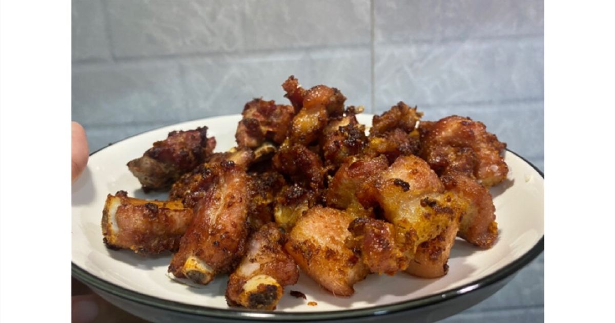 Sour Pork (Moo Som) Recipe By Happynew