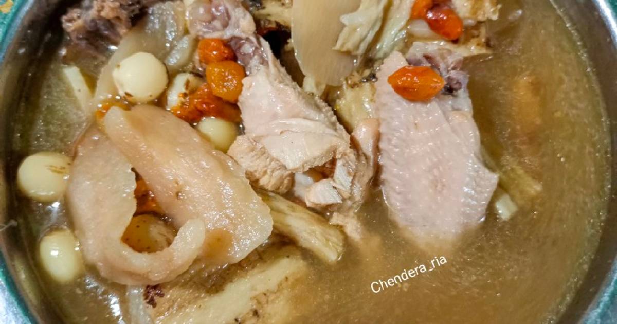 Resep Sup Ayam Obat oleh Chendera Ria Lim - Cookpad