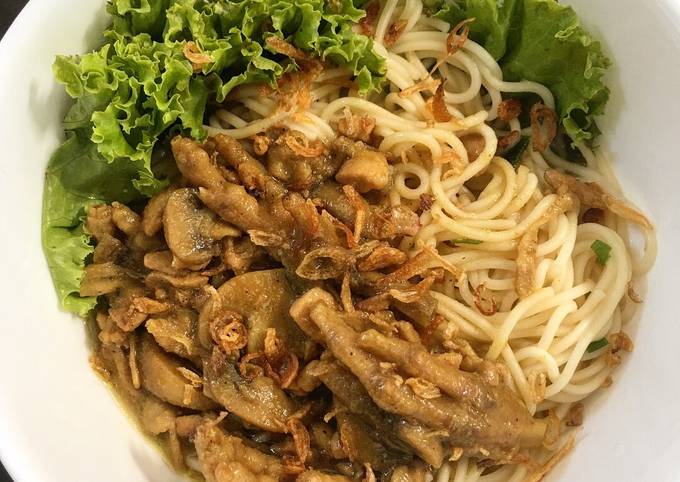 Resep Mie ayam kampung oleh Abelia Sunarto - Cookpad