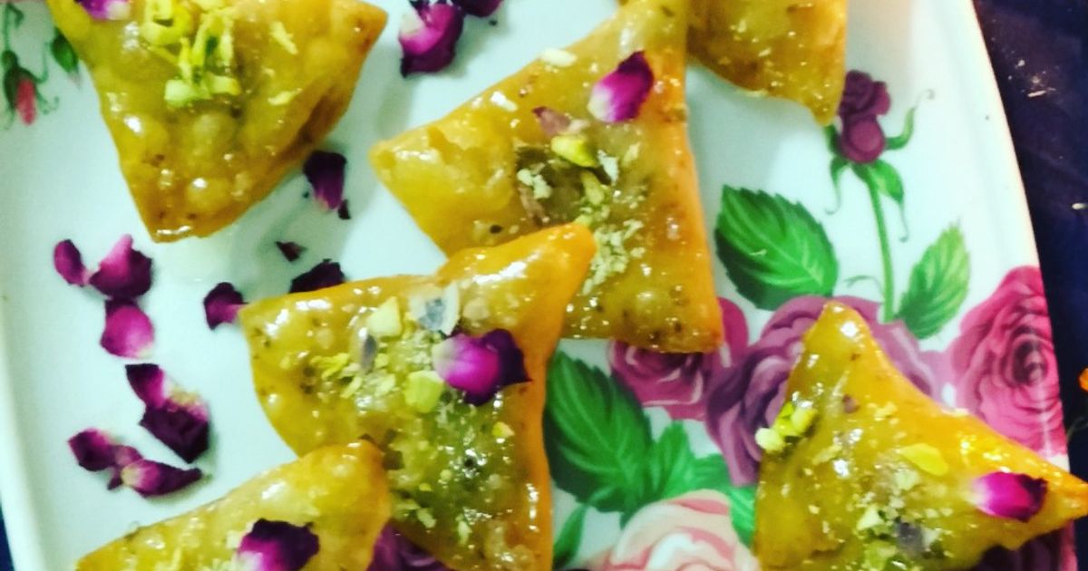 मावा समोसा (Mawa Samosa Recipe In Hindi) रेसिपी बनाने की विधि in Hindi ...