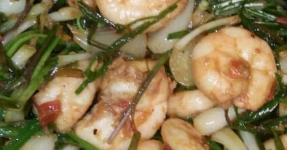 Resep Tumis Bawang Rambut Udang oleh Bombastic Momy Boom - Cookpad