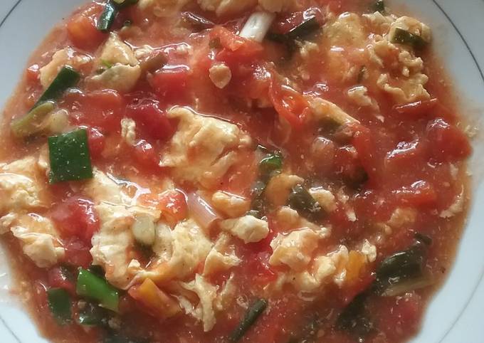 Resep Sup Telur Tomat oleh Rika Apriyanti - Cookpad