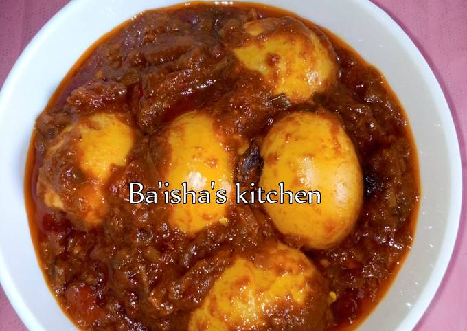 Schezwan egg masala Recipe by Ba'isha's Kitchen 1 - Cookpad