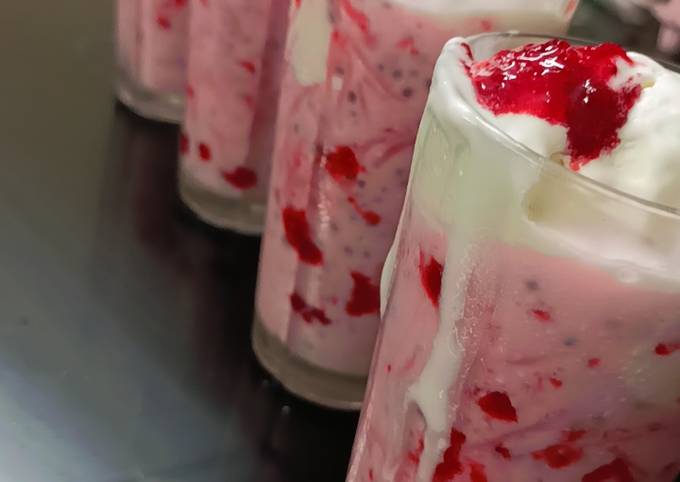 Strawberry falooda Recipe by Dream Thakrar - Cookpad