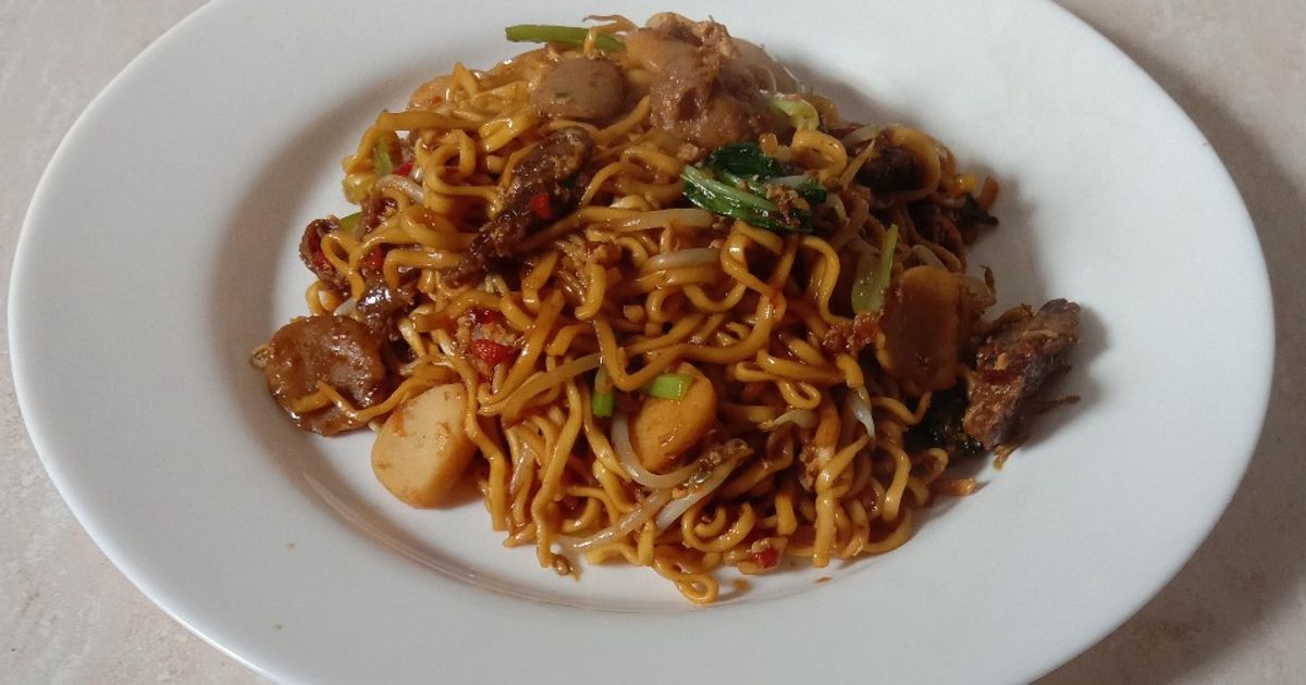 Resep Mie Goreng Sapi Ala Resto oleh Mama Wien - Cookpad