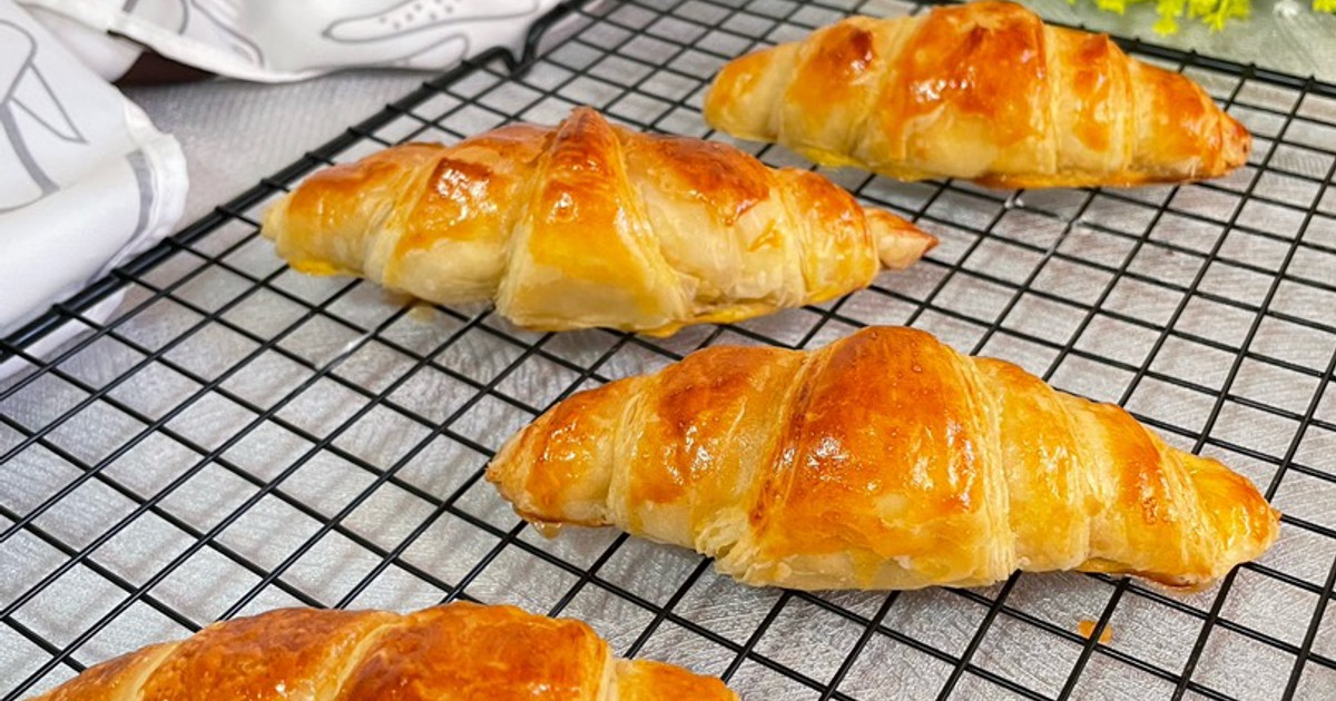 Resep Simple Croissant oleh dpmentari - Cookpad