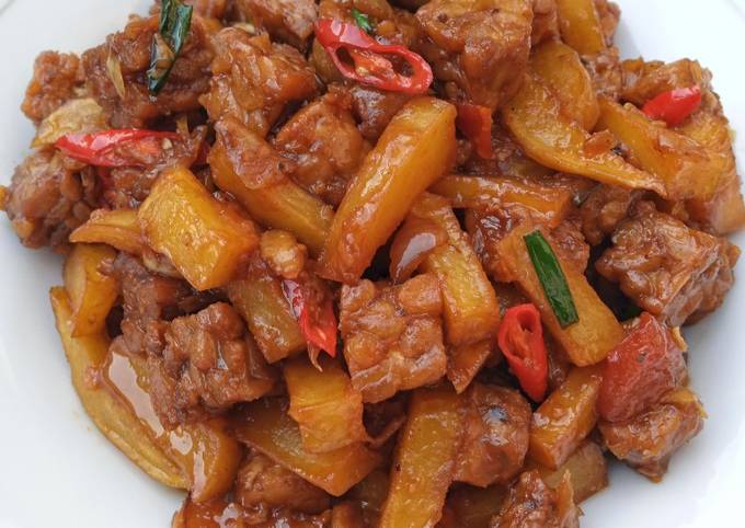 Resep Kentang dan Tempe Masak Kecap oleh Dapur Bunda Daisy - Cookpad