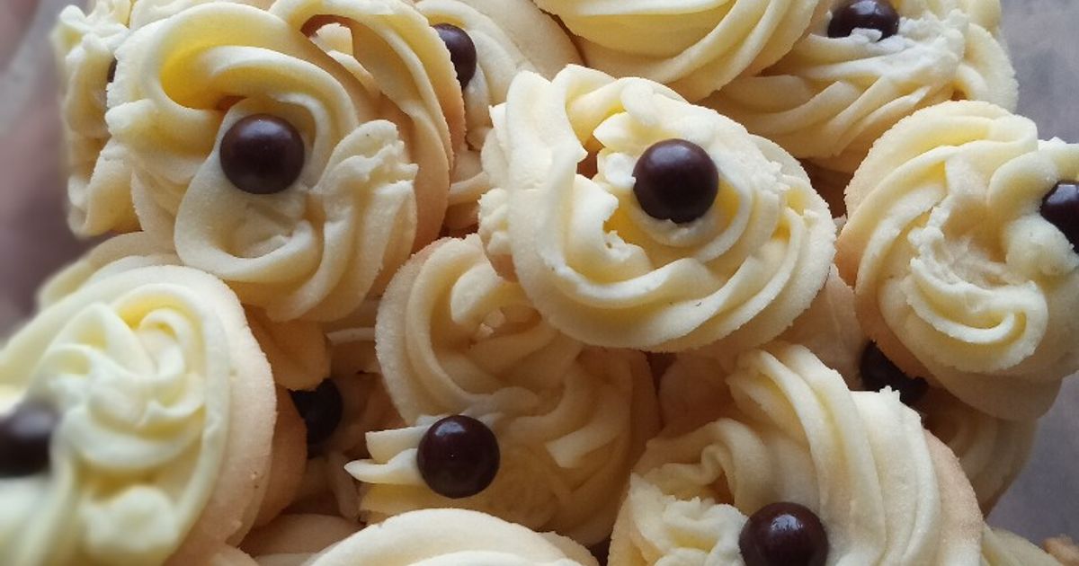 Resep Kue Semprit Teflon oleh Fania indry - Cookpad