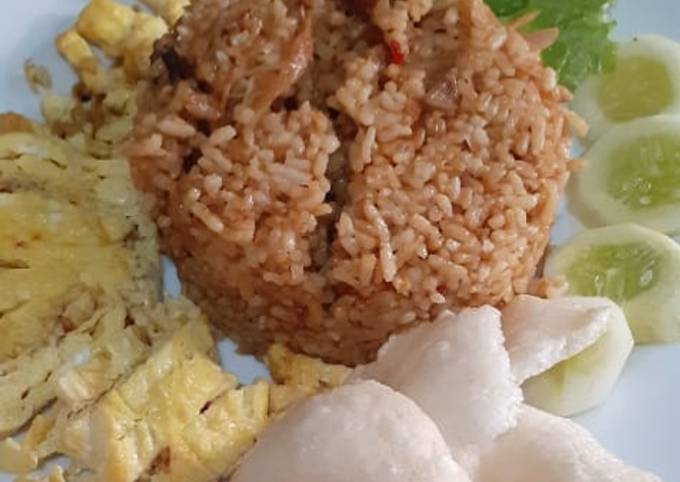 Resep Nasi goreng ayam oleh ihat2 - Cookpad