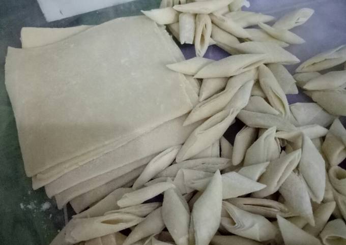 Resep Kulit pangsit home made oleh Widy Ummu Ibrahim - Cookpad