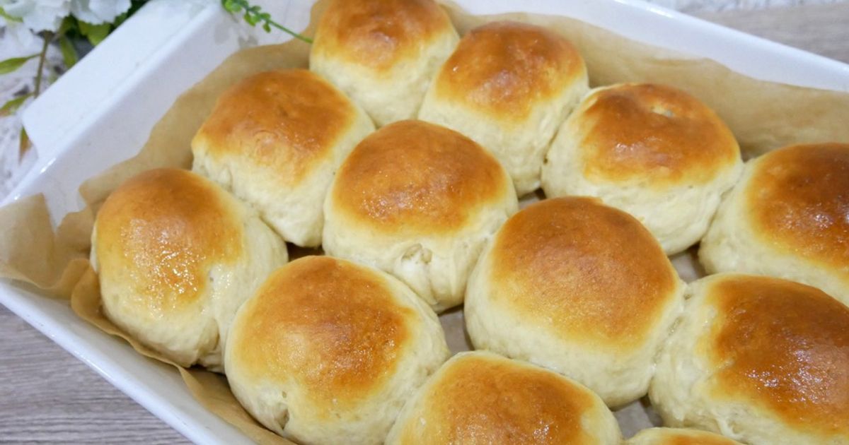 Witte Bollen Holland Zsemlék | Zombor-Tóth Szimonetta receptje ...