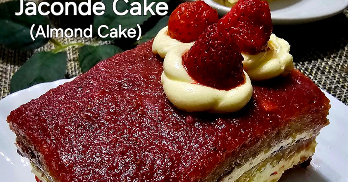 Resep Strawberry Opera Cake [Jaconde Cake/ Almond Cake] 🌰🧁🍰🍓 oleh ...