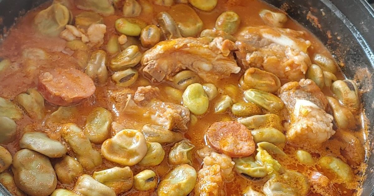 Favas Guisadas Com Entrecosto E Chouriço Receita por andreiarepresas ...