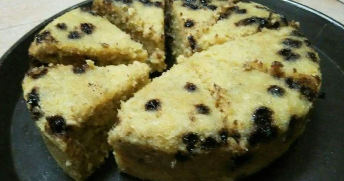 Oats Chocochip Cake Recipe by Kirti Das - Cookpad