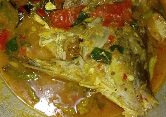 Resep Ikan kakap kuah kuning segar 😍 oleh imelda safitri - Cookpad