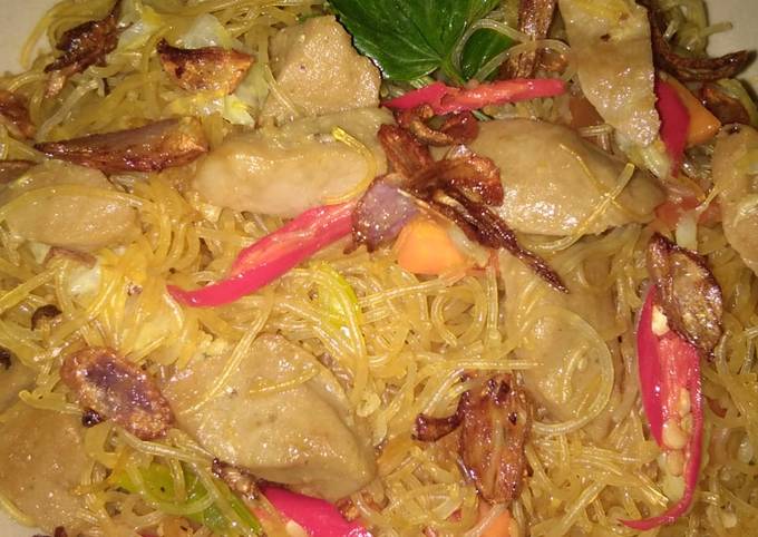 Resep Bihun goreng +baso simple oleh Mama Biansyah😍 - Cookpad