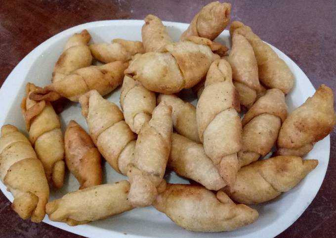 Resep Molen tape mini renyah oleh ogek - Cookpad
