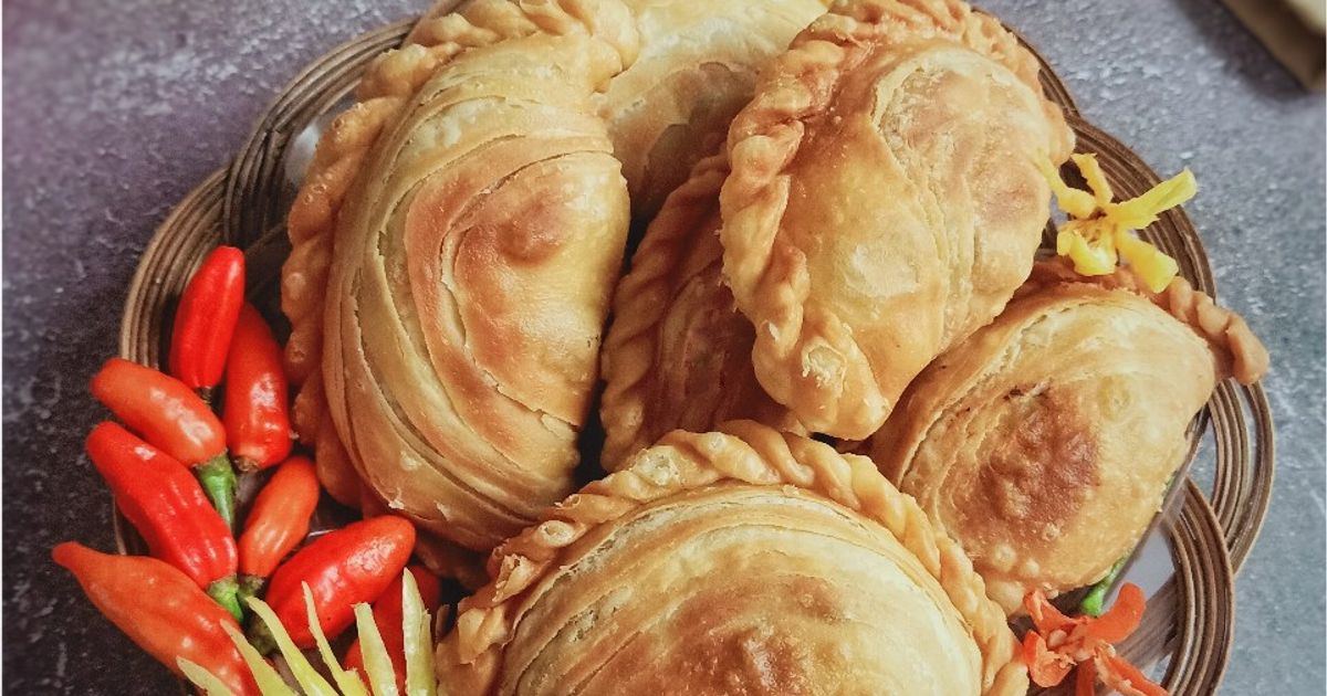 Resep Karipap Pusing A.K.A Spiral Curry Puff oleh LiyaniFY - Cookpad