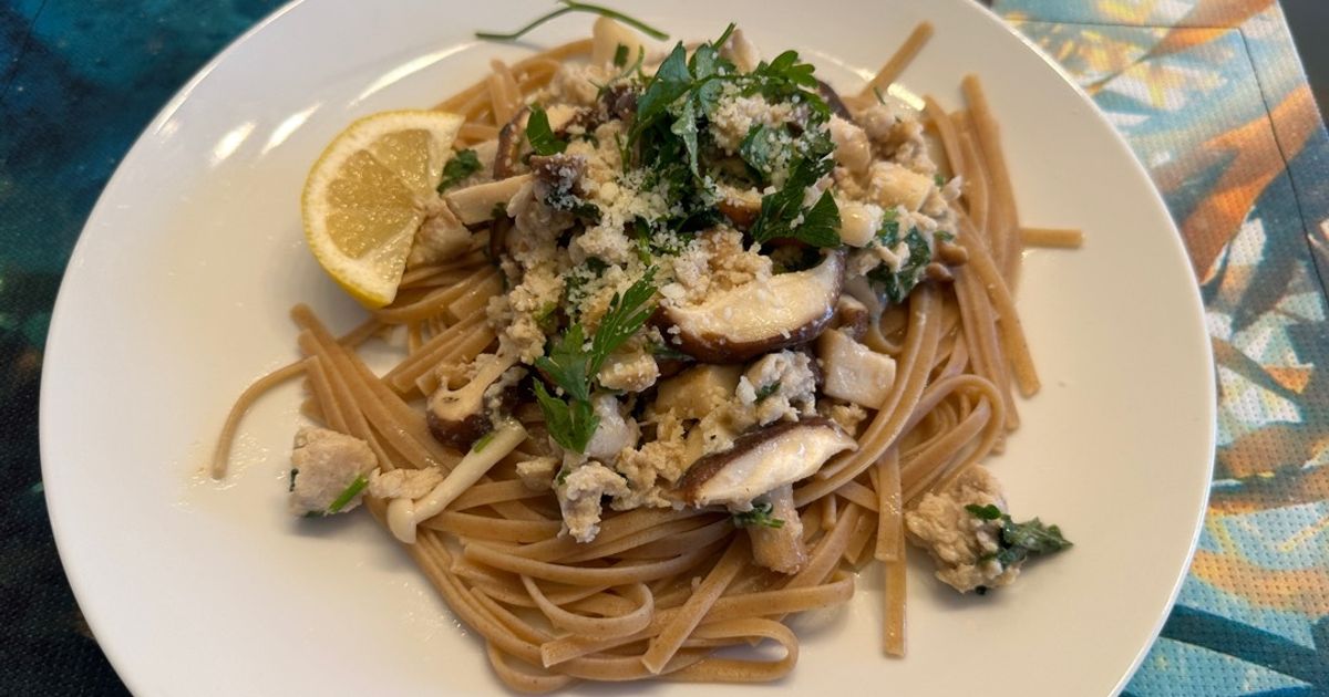 Chicken Sausage And Exotic Mushroom Pasta Recipe by Shelly Zevio - Cookpad
