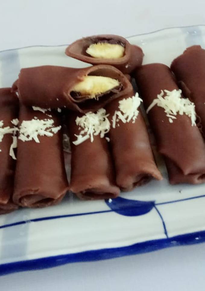 Resep Dadar gulung coklat piscok...😍😍 oleh Moree Faniya - Cookpad