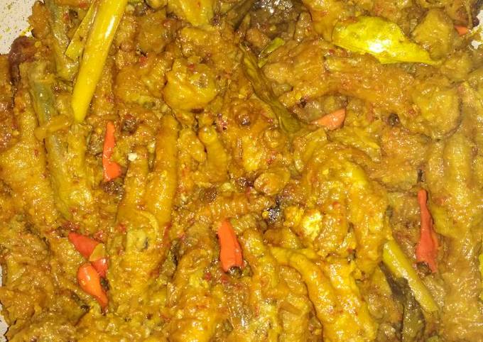 Resep Ceker bumbu bali extra hot oleh Bunda Fadhil - Cookpad