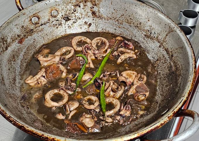 Pusit Adobo Recipe by Zaine - Cookpad