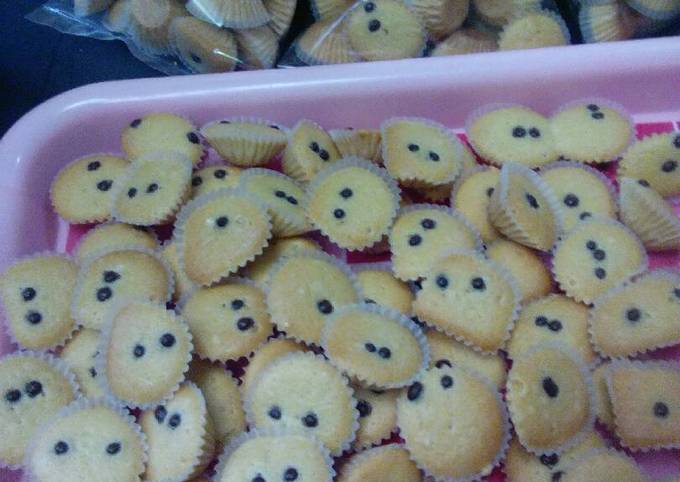 Resep Bolu kering oleh Umi Azalia Zaidan - Cookpad