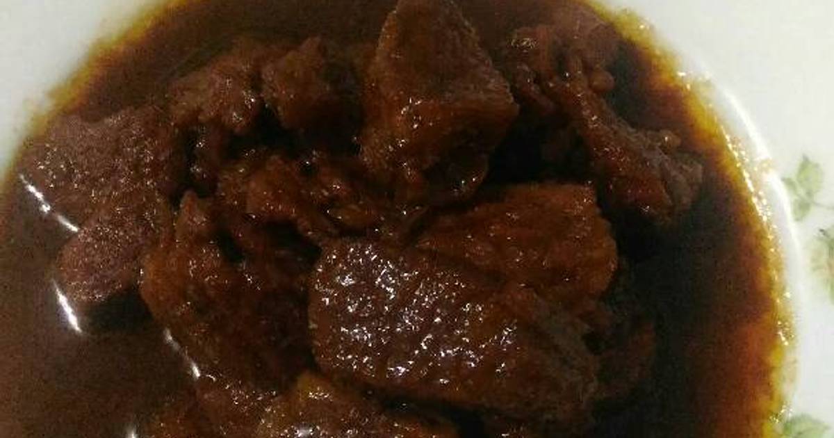 Resep Semur daging bumbu sederhana oleh indah marlinda - Cookpad