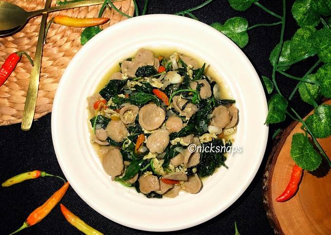 Resep Tumis Bayam Baso Telur oleh Enik Sulistyawati - Cookpad